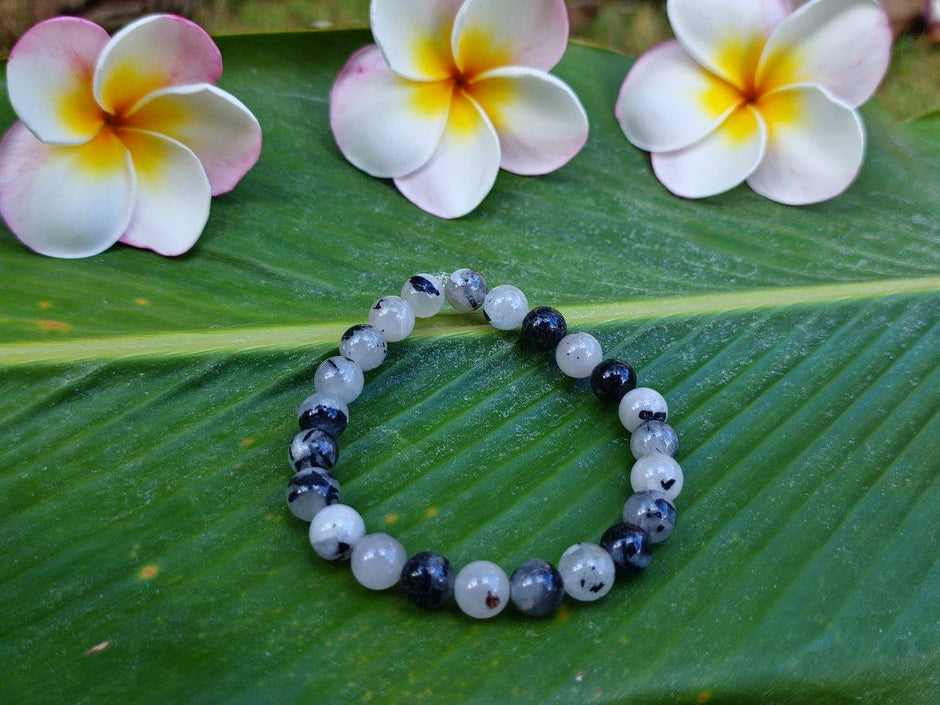 Modern Muse Crystals, Jewelry, + Gifts